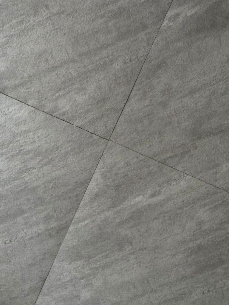 Piso Vinílico Adesivo Cimento - STICKDECOR